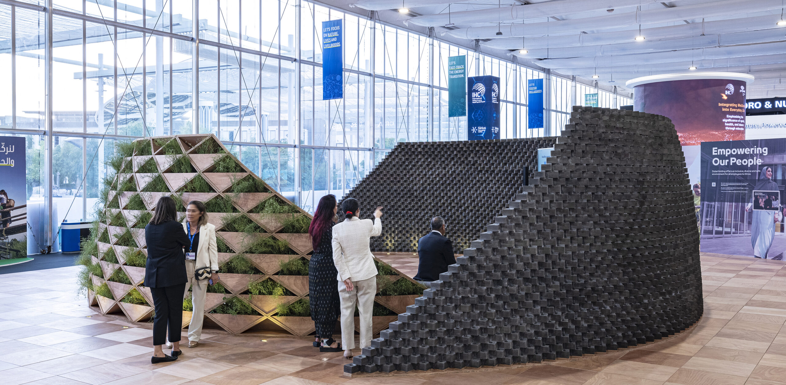 SOM为COP28大会设计展馆，体现绿色建筑理念 – SOM